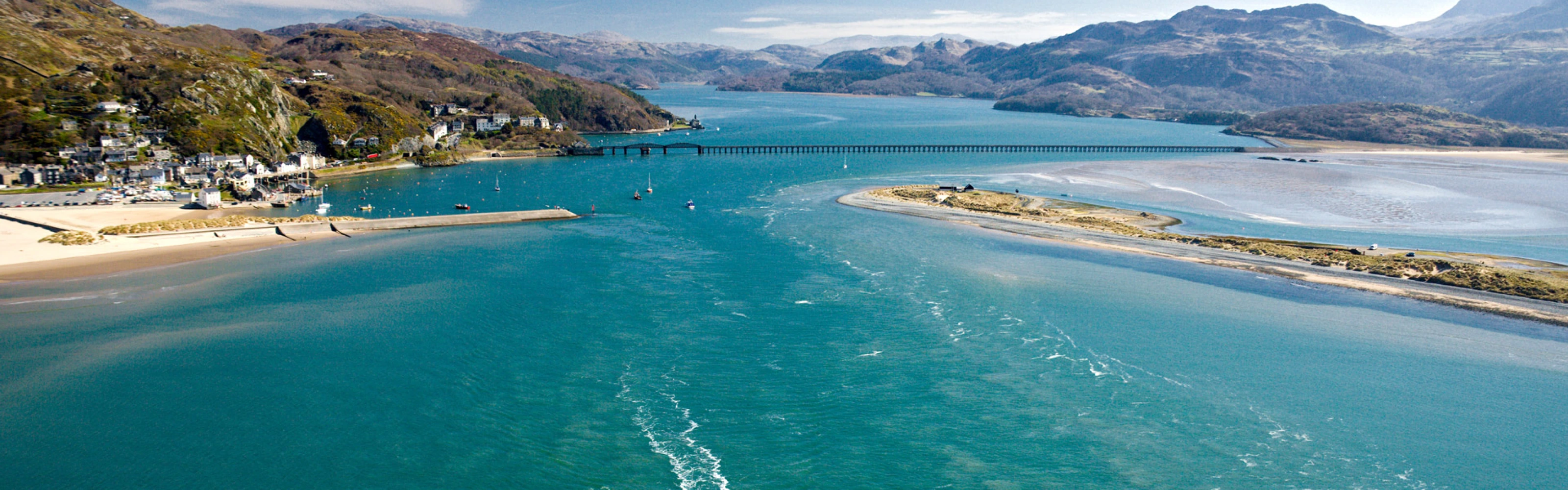 This is Wales 2023 Brochure| Meet In Wales